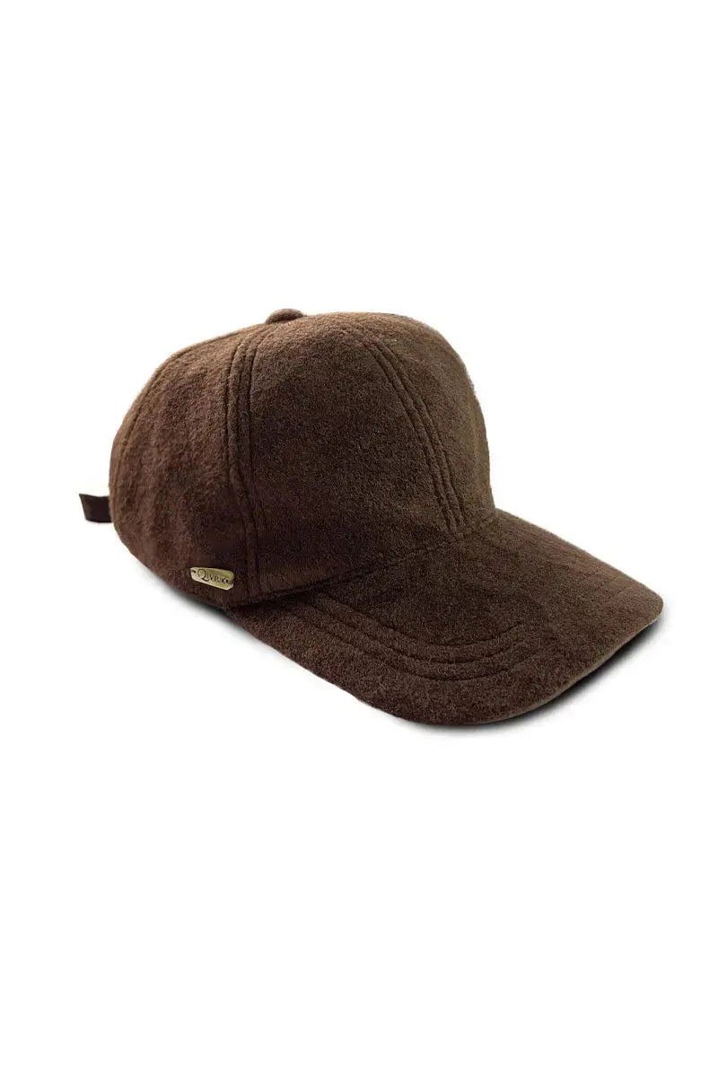 Qiviot Hat - Luxury and Warmth for Every Occasion